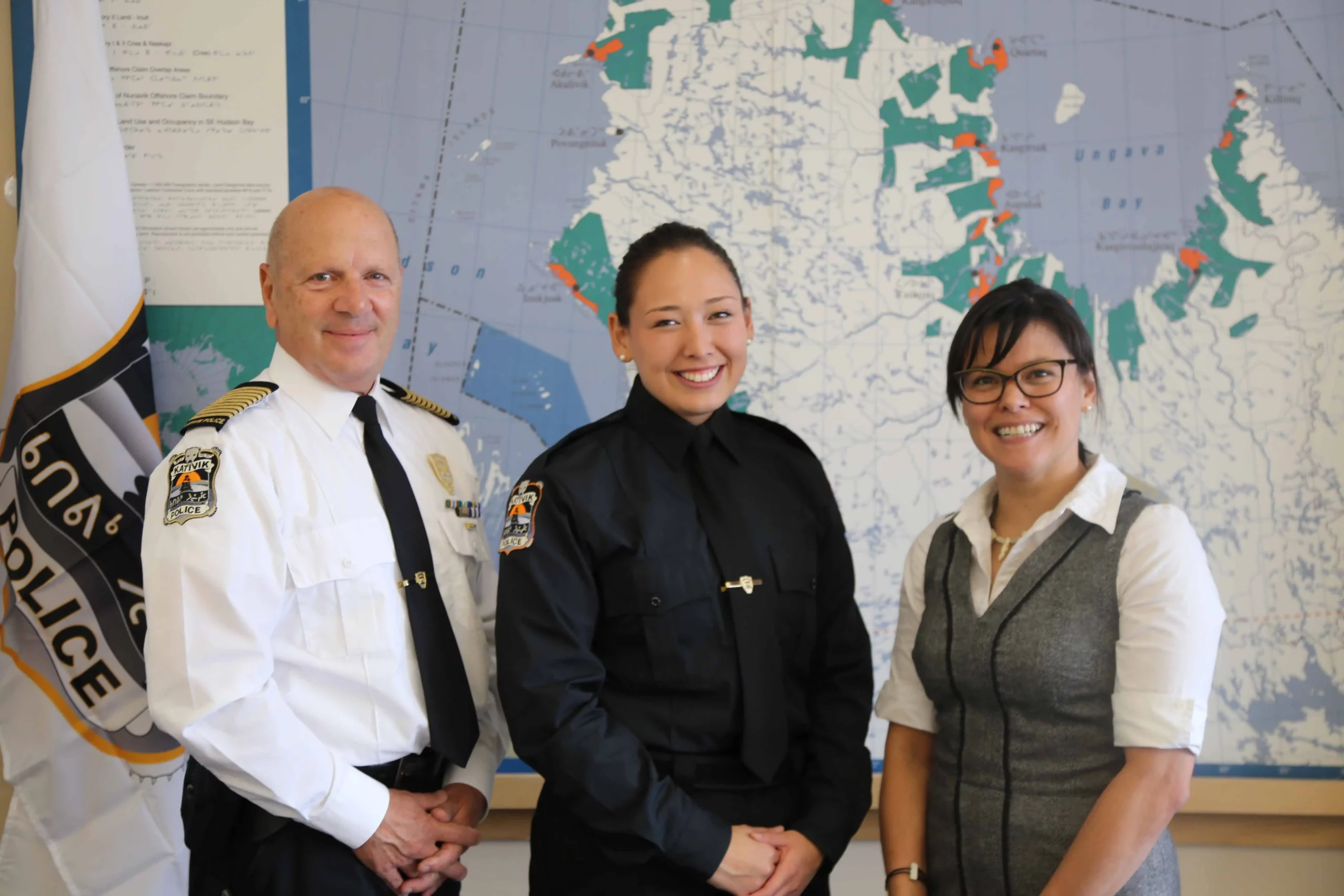 ᐹᒪᓚ ᔅᑏᕙᓐᓴᓐ ᐃᓕᓴᕐᓂᒥᒃ ᑯᐯᒻᒥ ᐳᓖᓰᑦ ᐃᓕᓴᕐᕕᖓᓂ ᐱᔭᕇᕐᑐᖅ ᐃᓕᑦᓱᓂᓗ ᑲᑎᕕᐅᑉ ᐳᓖᓯᖏᓐᓄᑦ ...